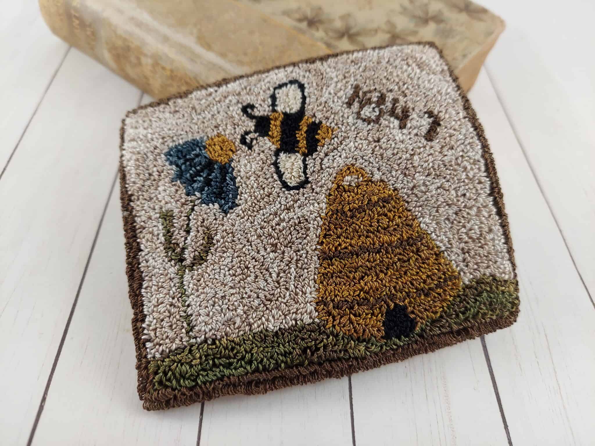 Summer Bee & Skep Punch Needle Pattern - DoodleDog Designs Primitives