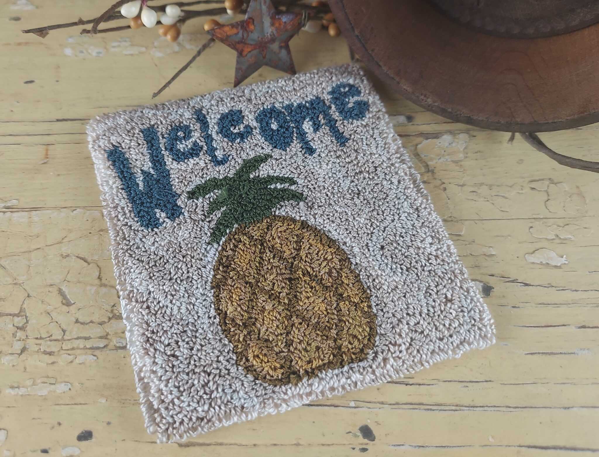 Pineapple Welcome Punch Needle Pattern - DoodleDog Designs Primitives