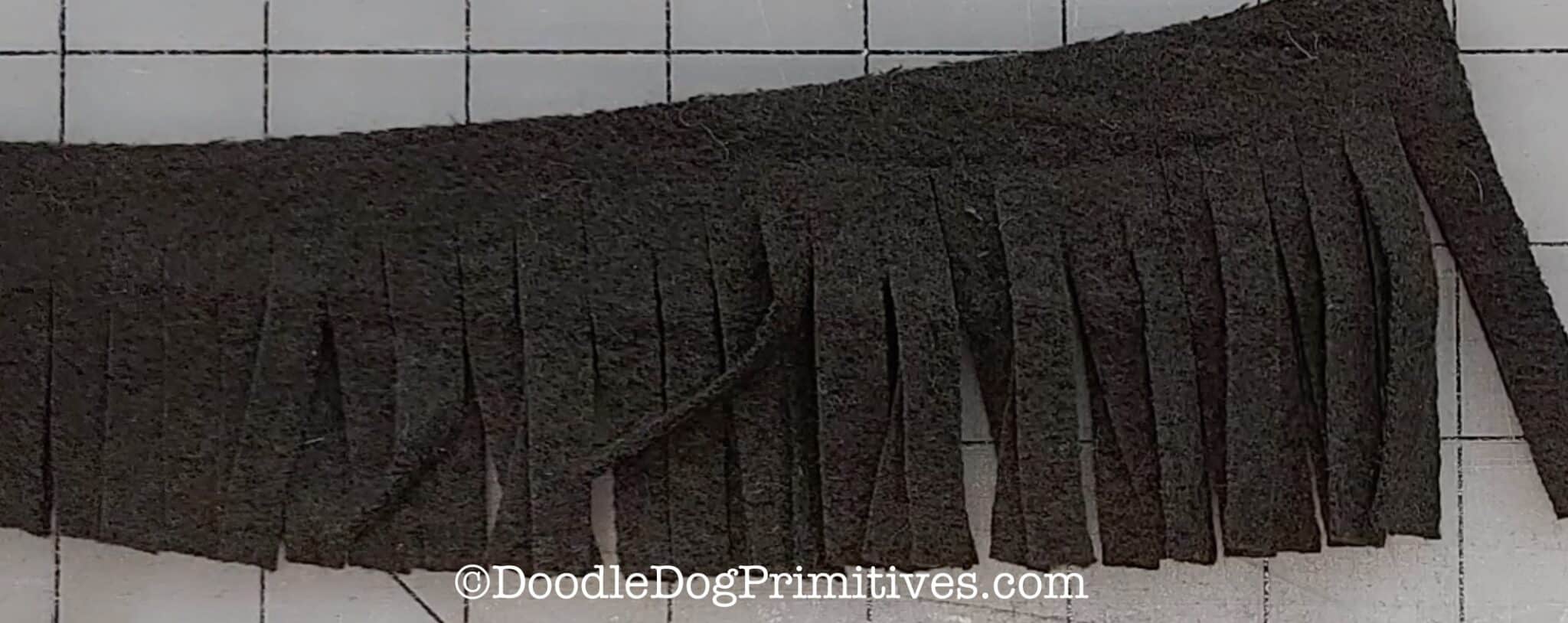 Felt Christmas Trees Tutorial - DoodleDog Designs Primitives