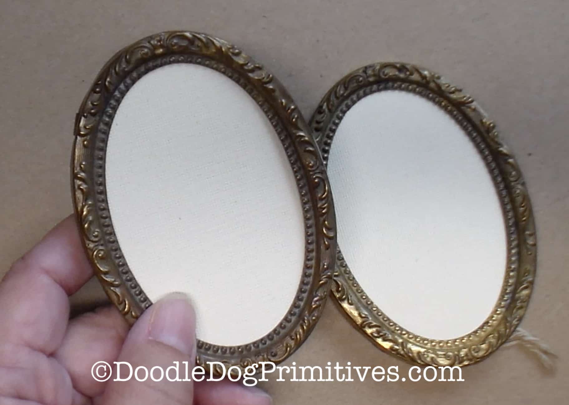 Colonial Silhouette Portraits Tutorial - DoodleDog Designs Primitives