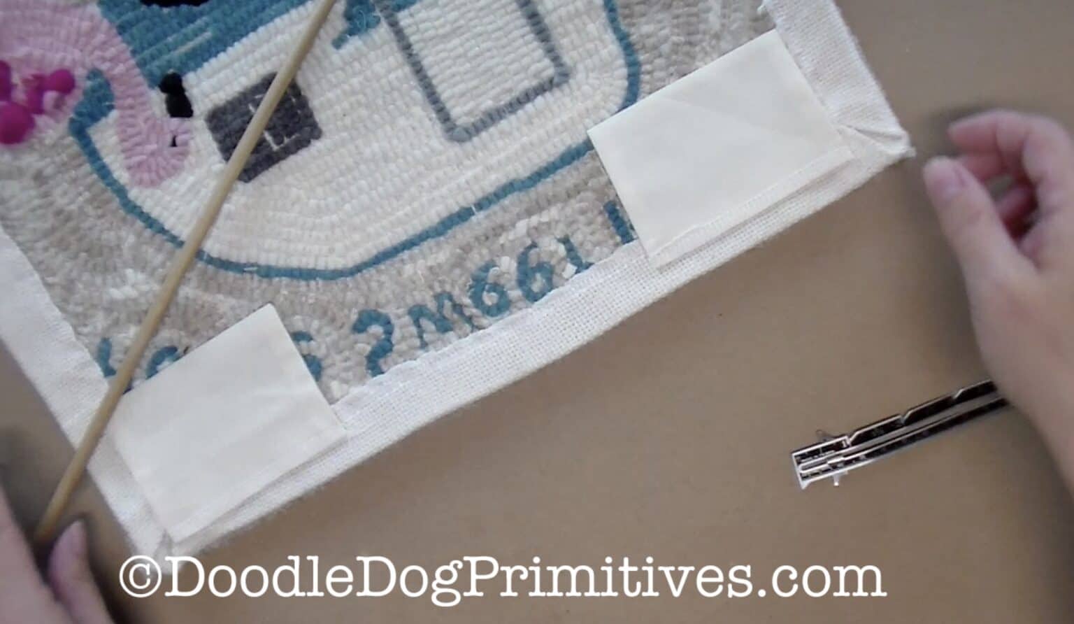 How to Create a Hooked Rug Wall Hanging that isn't DRooPY